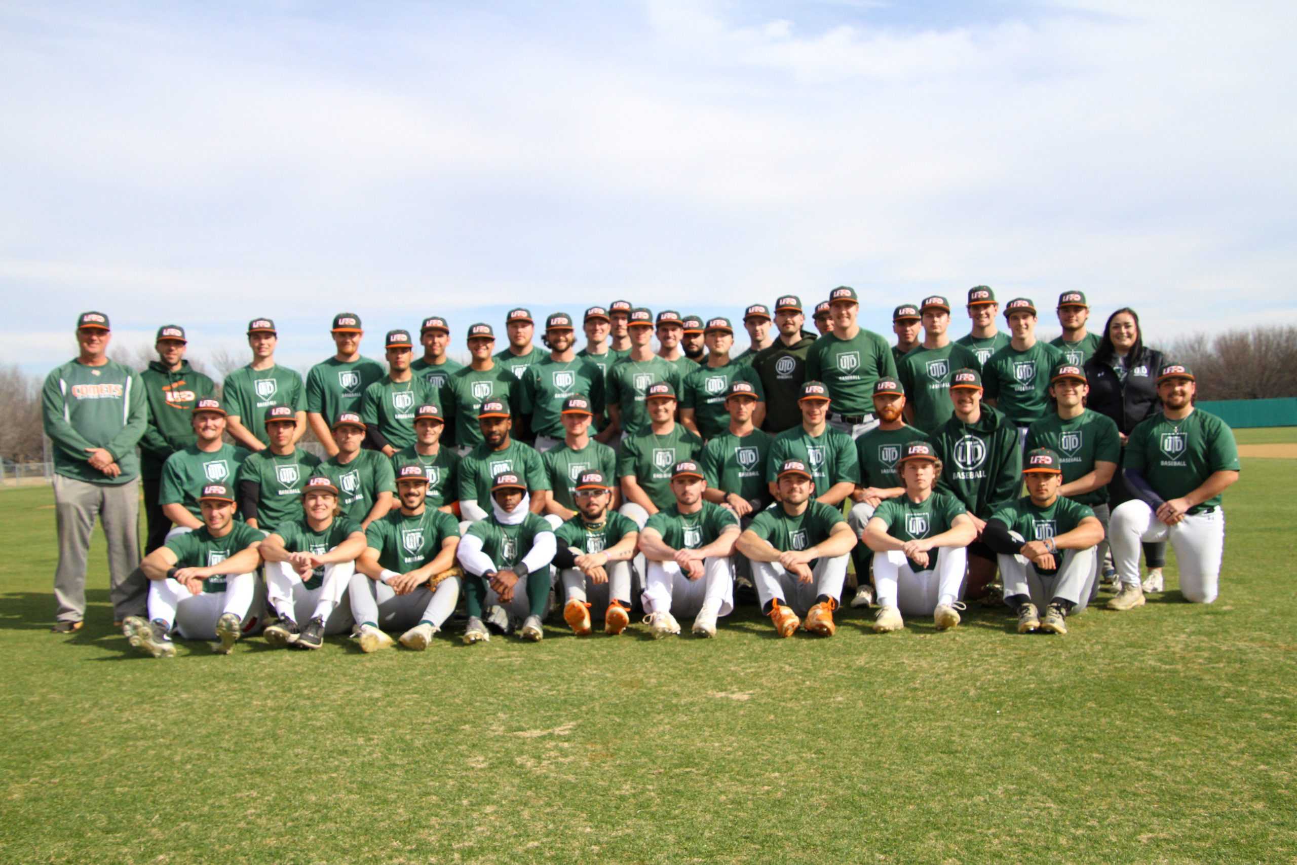Baseball season opens with a crack of a bat – The UTD Mercury
